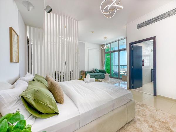 Upgrade Unit For 6 Pax With Sea View Ideal Location Near Beach Big Balcony - Dubai