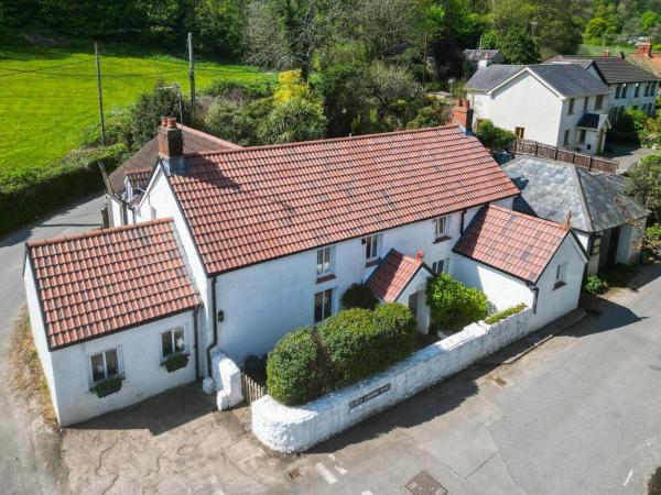 Bullcroft - 6 Bedroom House - Oxwich - Rhossili
