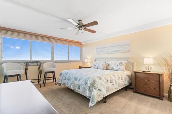 Beachfront 2-bedroom Condo At Atlantis Building, Ocean City Ocean Views & Pool Access - Ocean City, MD