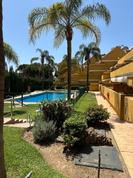 Elviria 2-level Apt Beach-pool Access, Fully Equipped - Marbella