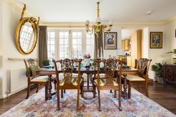 Mayfair 9-bed Townhouse - Sleeps 16 Patio & Ac - Chelsea