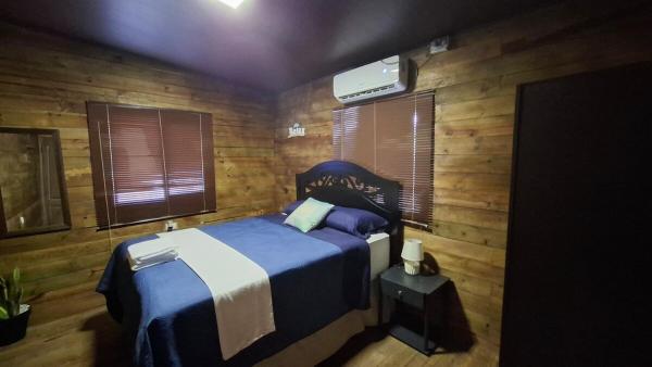 Cabaña Zafiro - A Beach Gem - Honduras