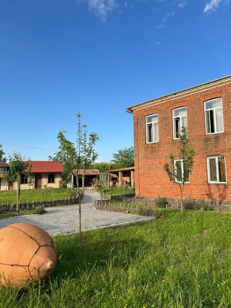 Villa Obcha - Whispering Vines Guesthouse - Georgia