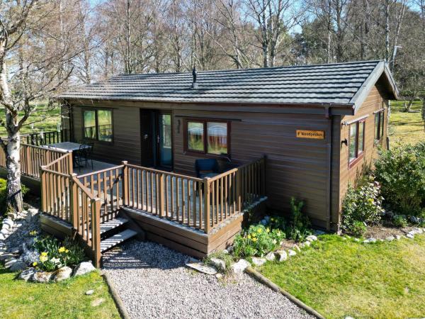 Chalet Woodpecker Lodge By Interhome - Boat of Garten