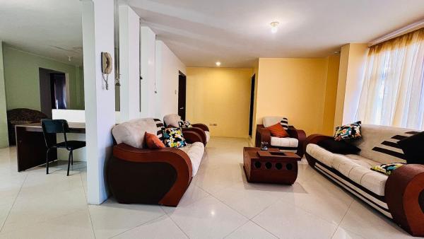 Cómodo Y Hermoso Apartamento Cerca De Supermaxi - Loja