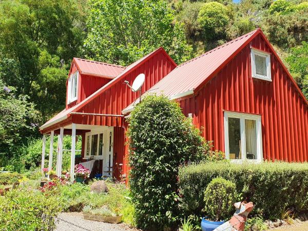 Ruru Retreat At The Sculpture Park - Morrinsville