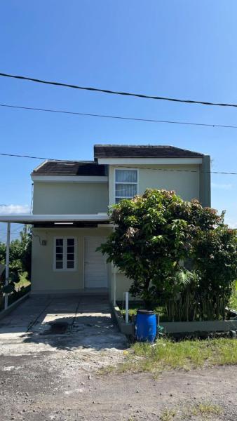 Staycation Asyik Di Garut! Rumah Rooftop View Kota - Garut