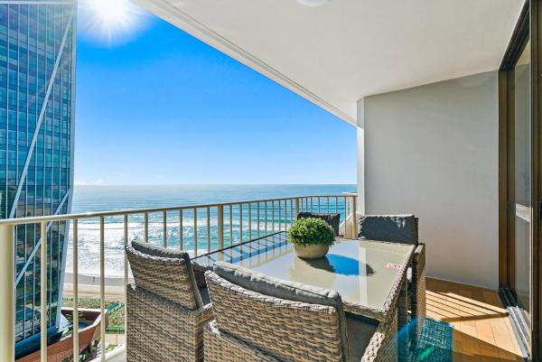 'Coastal Cool' Penthouse Paradise And Ocean Outlooks - Gold Coast