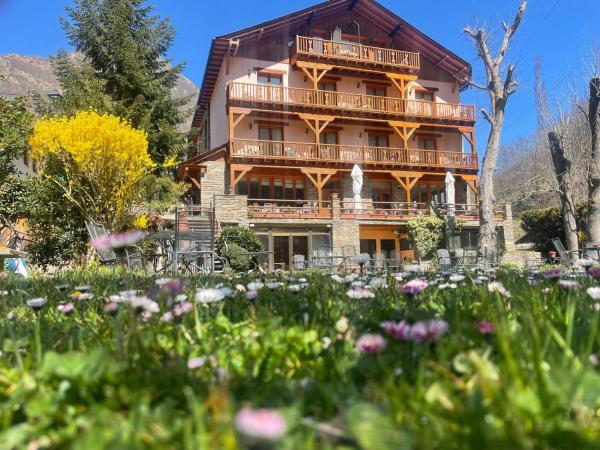 Hotel Estanys Blaus - Alins