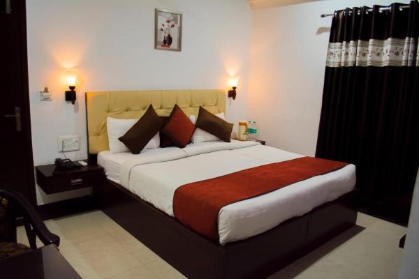 Agra Hotel #Samovar Tajganj Premium Near Taj Mahal - A Premium Hotel In Agra - Agra
