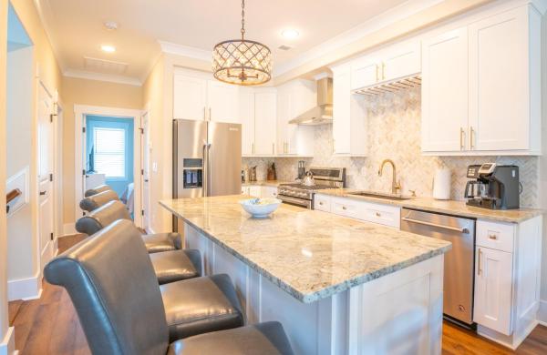 Pet Friendly Luxury Duplex - Starfish Shack - Carolina Beach, NC