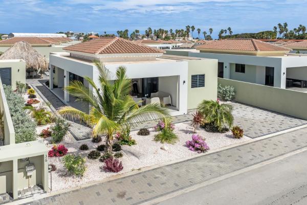 Infinity Blue Villa Met Privézwembad, Mambo Beach - Curaçao