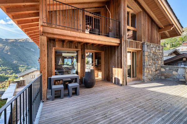 Le Chalet St Martin 10 Pers, 5 Chambres, Avec Sauna, Piscine, Jacuzzi, Petit Déjeuner Et Dîner Inclus - Saint-Martin-de-Belleville
