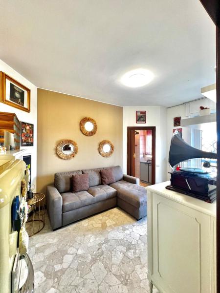 High View, Con Terrazzo-parking-wifi - San Donato Milanese