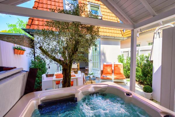 5 O Clock Somewhere - Alkmaar