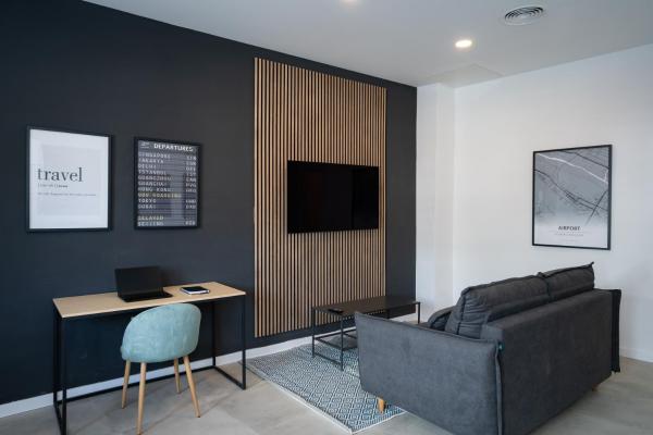 Nomad Malaga - Airport I - Málaga