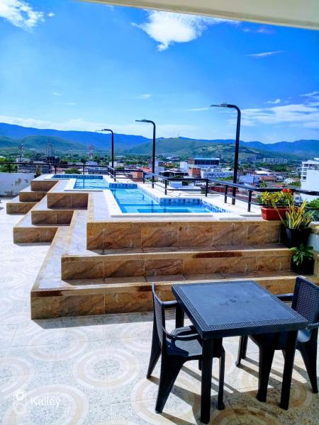 Okawango Hotel - Girardot