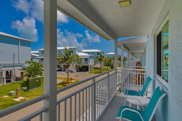 Ocean Isles Yellowtail Row - Marathon, FL