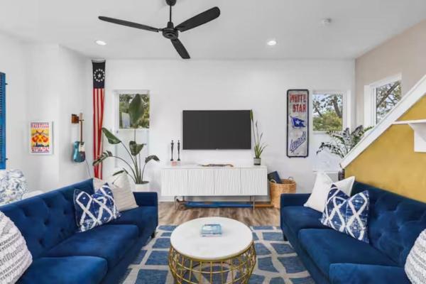 Floyds Place 3br Rooftop Near Geodis And Broadway - Brentwood, TN