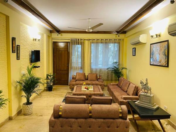 Fortune Home Service Apartment 4bhk,d-36, Saket - New Delhi