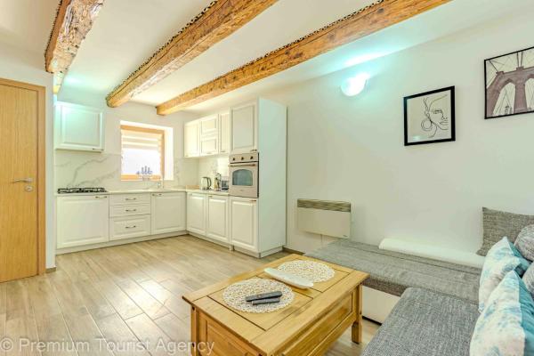 Blue Horizon - Beautiful Terrace With Grill - Karlobag
