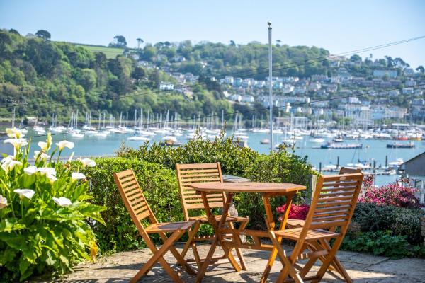 Coastal Escape River Views, Terrace & Parking - Brixham