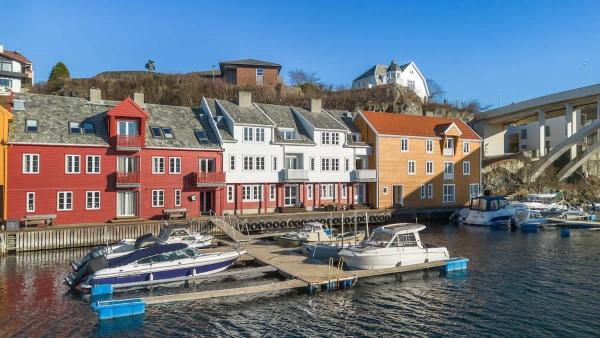 Central Sea House Apartment - Free Parking - Viken