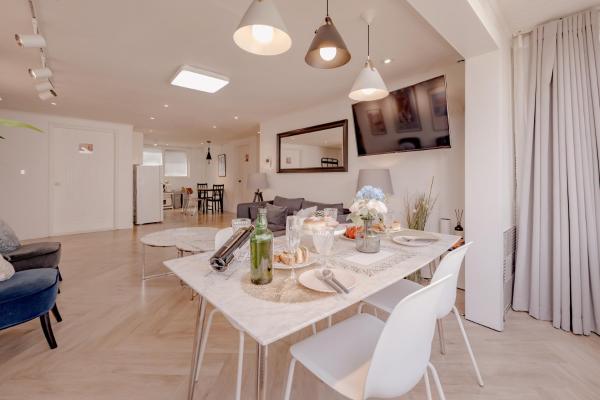 Maison De Luxe Gangnam, Seoul Traveler's Hub - Seoul