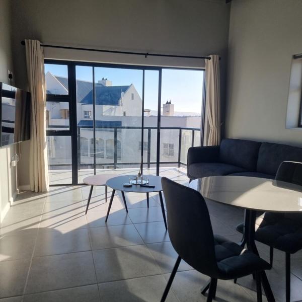 Bright & Stylish Seaside Getaway - Langebaan