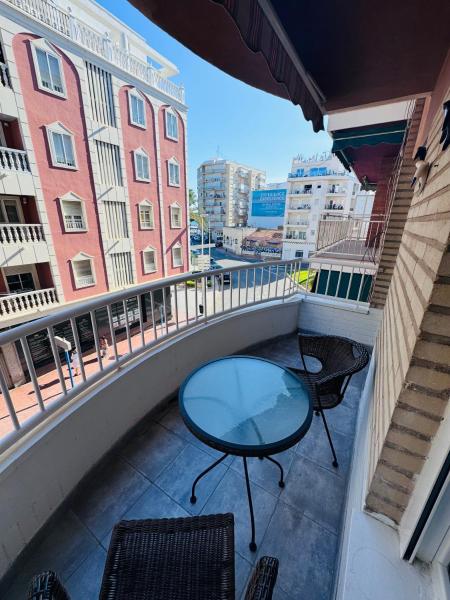 Spacious Apartment 100m From The Beach And Promenade - Torrevieja