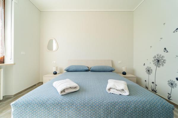 Elegante Appartamento Con Terrazzo - Parcheggio Gratuito Privato & Wifi - Cuneo