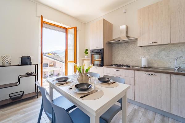 Elegante Appartamento Con Terrazzo - Parcheggio Gratuito Privato & Wifi - Entracque