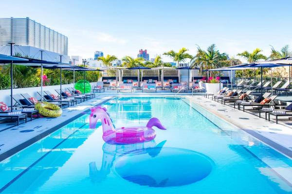 Moxy Miami South Beach - Fisher Island, FL