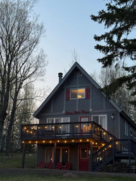 Snow Otter Haus - 1 - Lake Superior