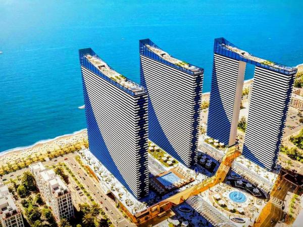 Orbi City Black Sea View Beachfront King Aparthotel Batumi - Batumi