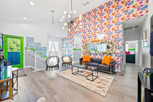 A- Stylish And Comfy Noho Retreat- 5 Star Area, Hot Tub - Los Angeles, CA