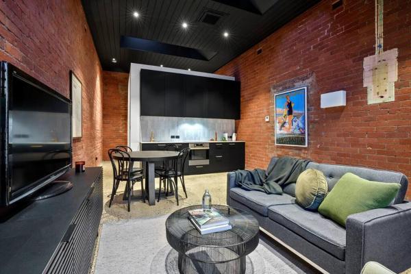 The Milliner On Elizabeth - Geelong