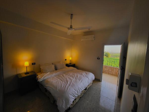 Casablanca Guest House᭄ꦿ - Lúxor