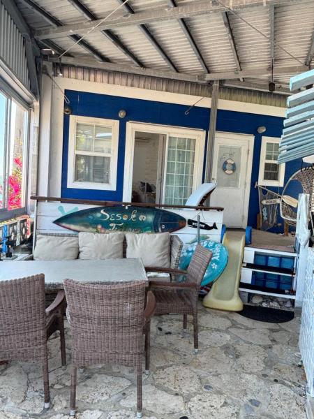 Sesoko Terraceビーチへ徒歩5分眺めのいい家,お一人又はお二人様の場合は母屋のみのご利用になります - Okinawa