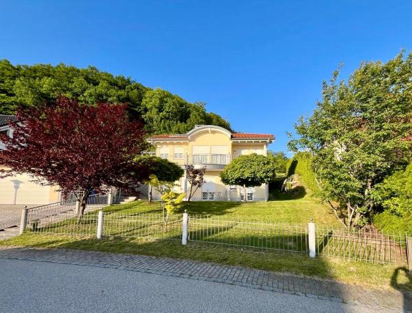 Ferienhaus Mit Traumblick - Tittling