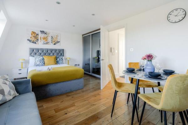 Regents Park View Apartments - Marylebone