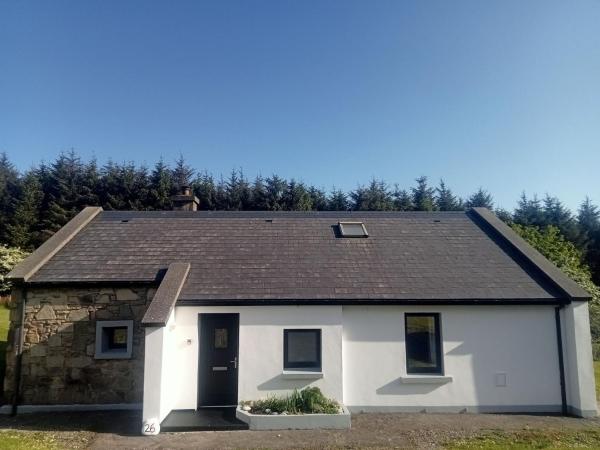 Kearneys Cottage, Dugort, Achill Island, County Mayo - 3 Bedroom Sleeps 6 - Achill Island