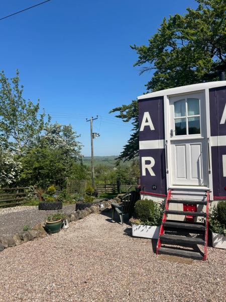 Rhodes To Serenity - Showmans Van - Derbyshire