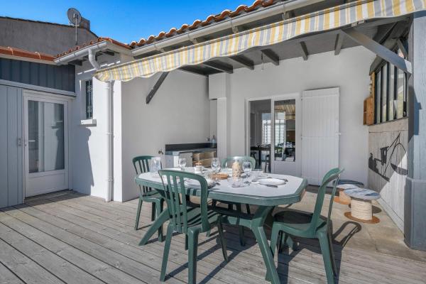 À 300m De La Mer Maison - Jardin - Piscine Pour 4 - Pornic