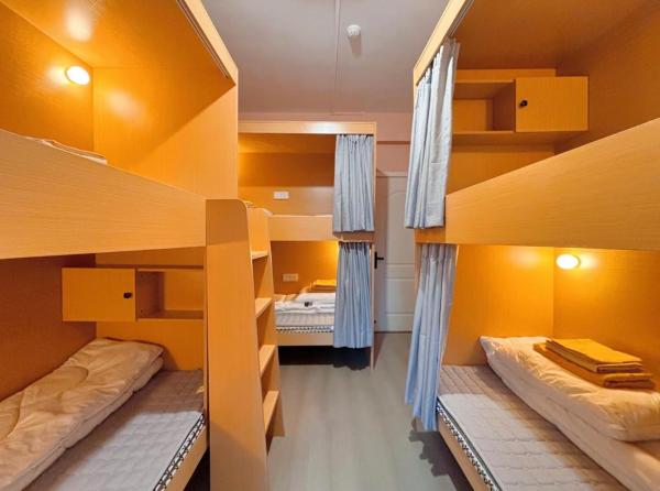 Yiweidu Ladies Space Capsule Youth Apartment - Shenzhen