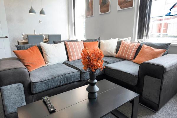 Spacious - Cardiff Central - Fast Wifi - Netflix - Barry