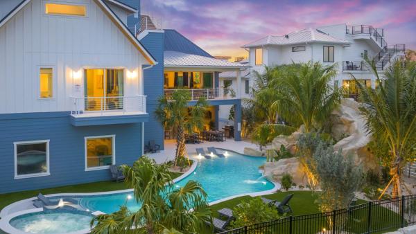 Maritime Manor - Siesta Key, FL