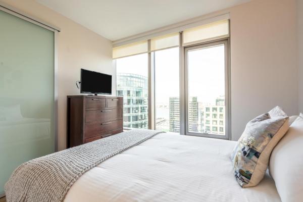 High End Apt Seaport - Boston