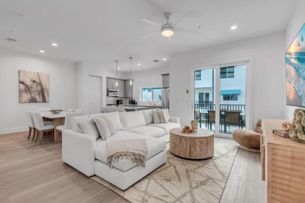 Azul Townhomes A3 - Sunrise - St. Pete Beach, FL
