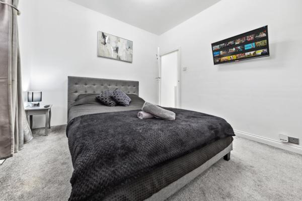 Bromley 2 Bed House With Free Parking, 30 Mins To Central London, Sleeps 6 - Bromley